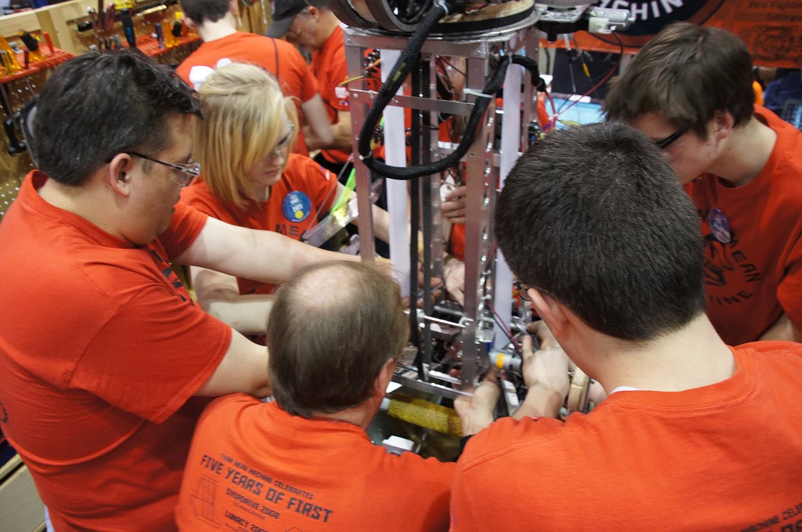 Robotics club takes first - Camas-Washougal Post-Record