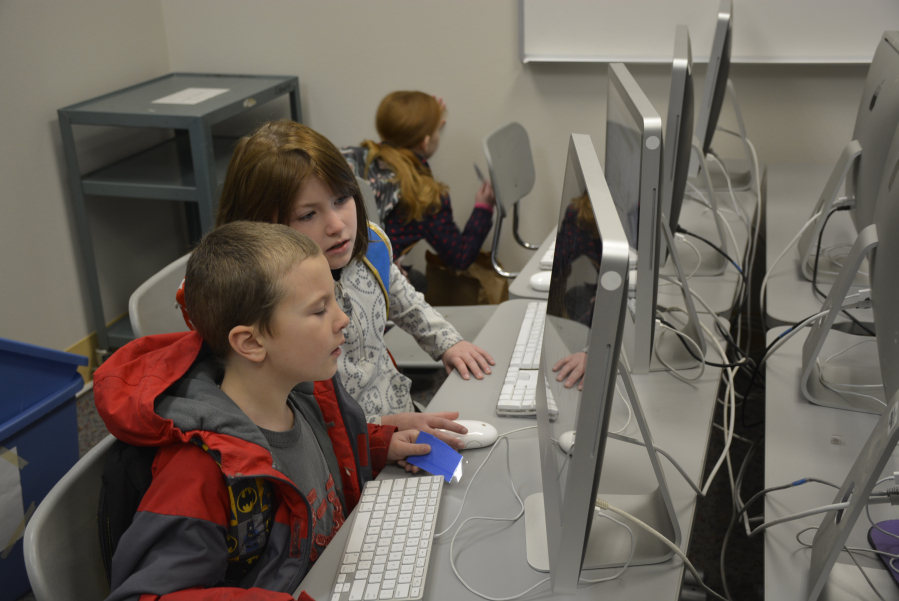 ‘Hour of Code’ at Hathaway empowers, educates | Camas-Washougal Post-Record