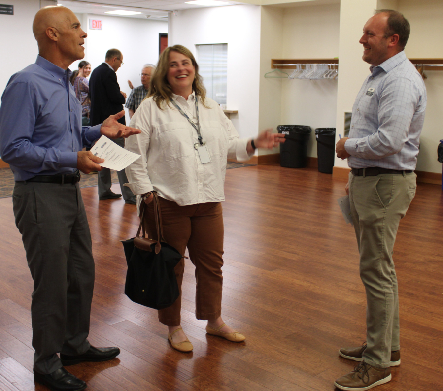 Camas mayor names new city administrator - Camas-Washougal Post-Record